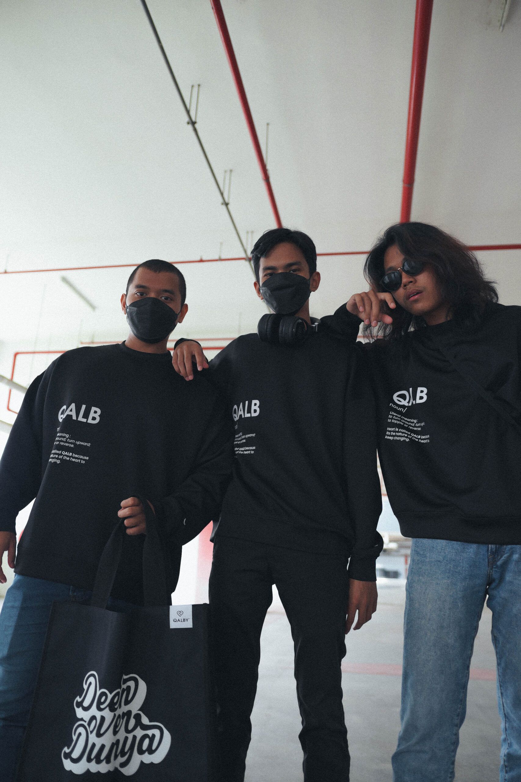 Oversized Sweatshirt : Qalb Collection – Qalb